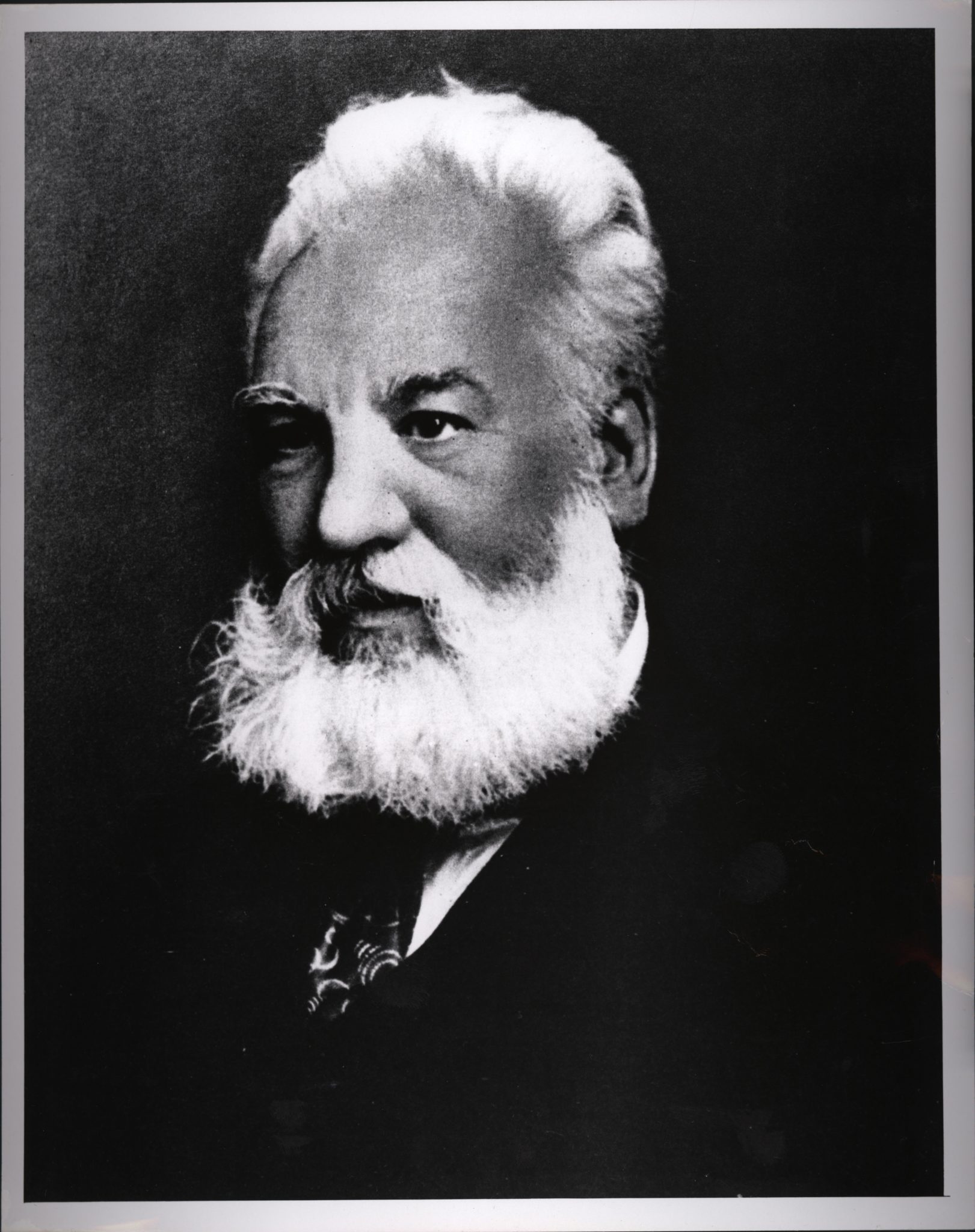 Portrait of Alexander Graham Bell - Časopis Quark